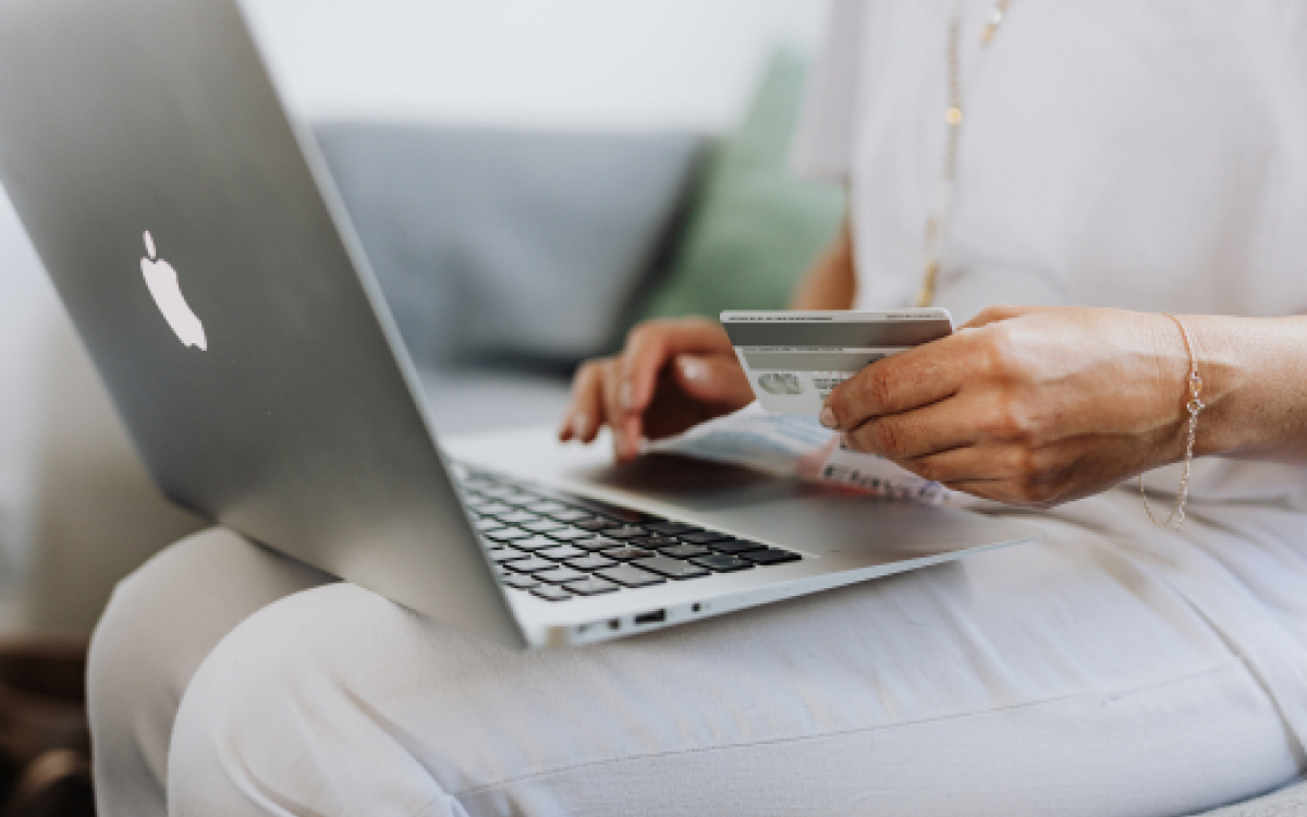 manage-your-business-finances-online-keep-safe-emailmeform